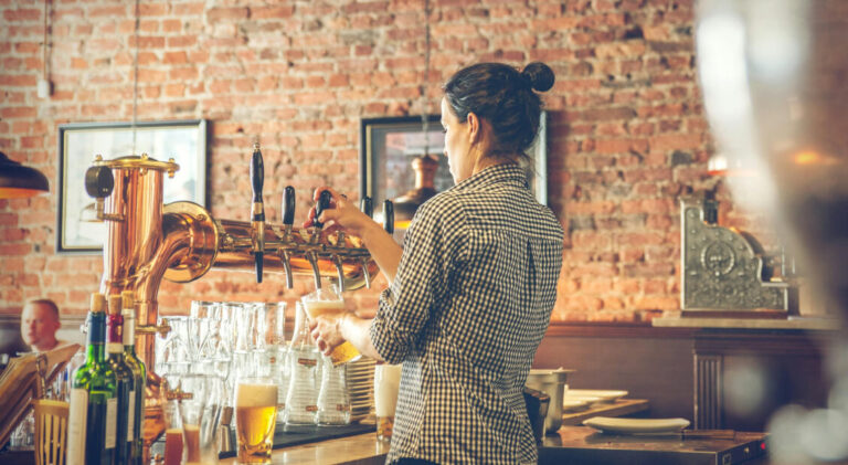 How to open a bar: A step-by-step guide with checklist - Menubly