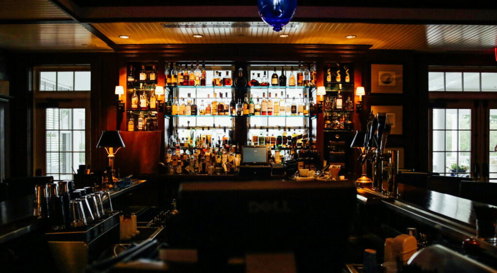 270 Sports Bar Name Ideas to Inspire You - Menubly